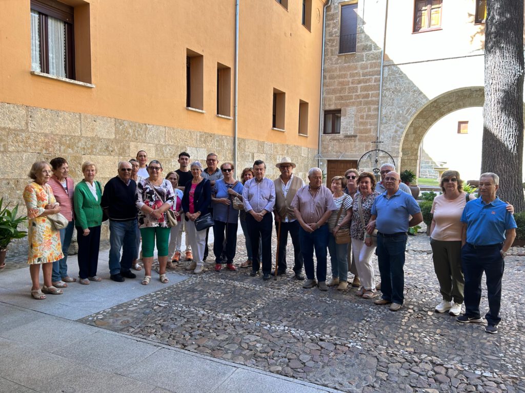 La visita a la ‘parte noble’ del Palacio Episcopal despierta el interés ...